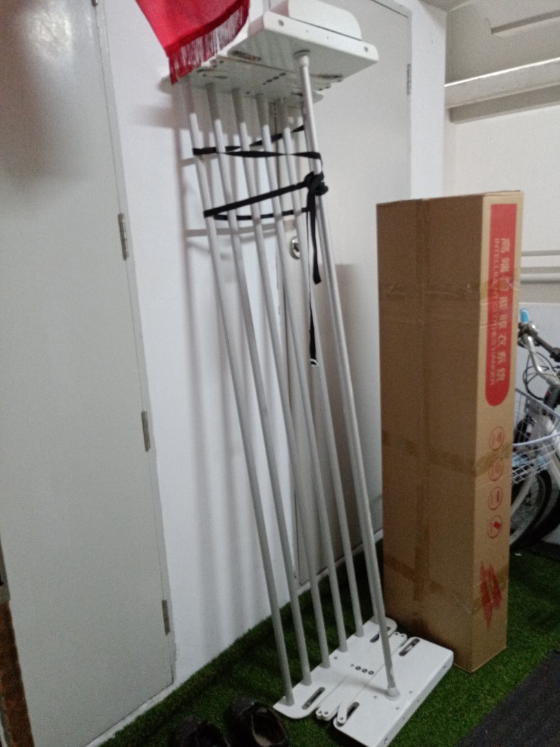 HDB Manual laundry rack, Furniture & Home Living, Bathroom & Kitchen ...