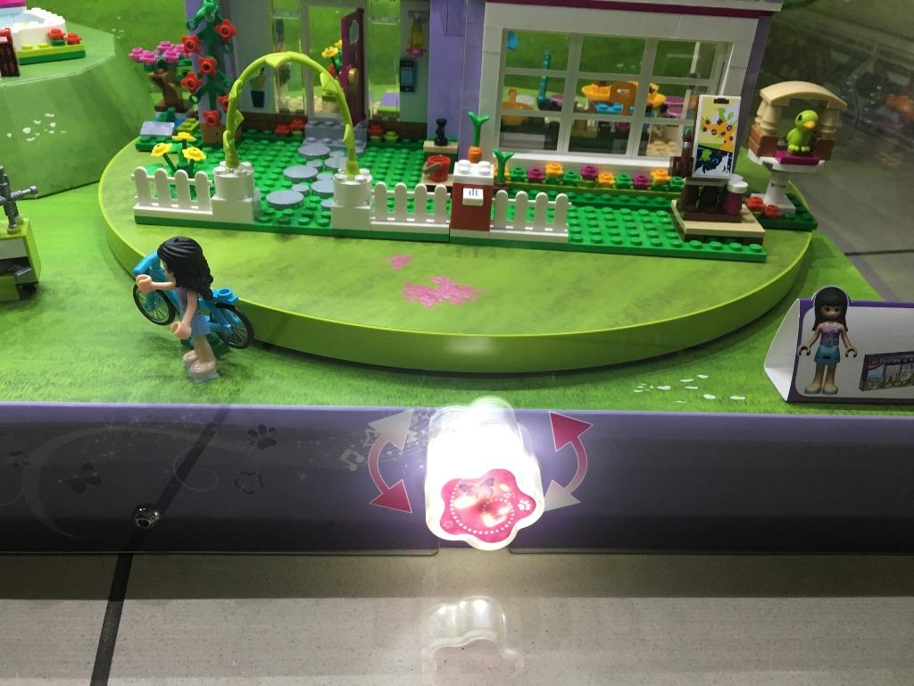 LEGO Friends display module, Hobbies & Toys, Toys & Games on Carousell