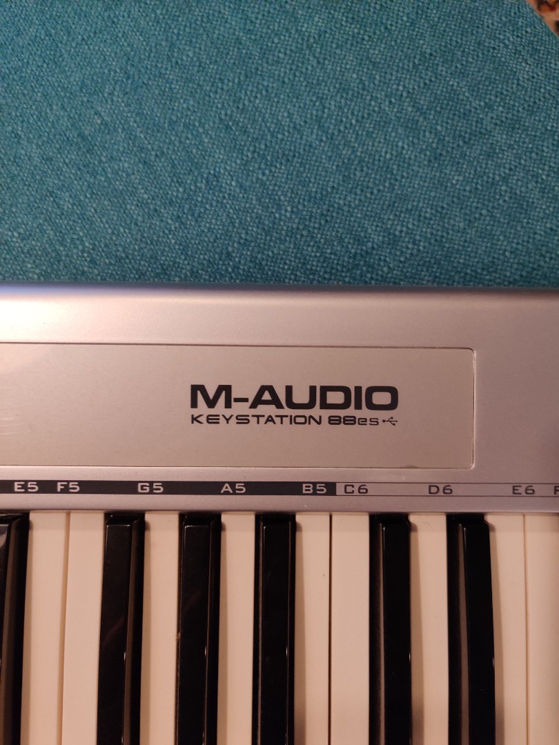 Midi Keyboard M audio Keystation 88ES with weighted keys, Music & Media ...