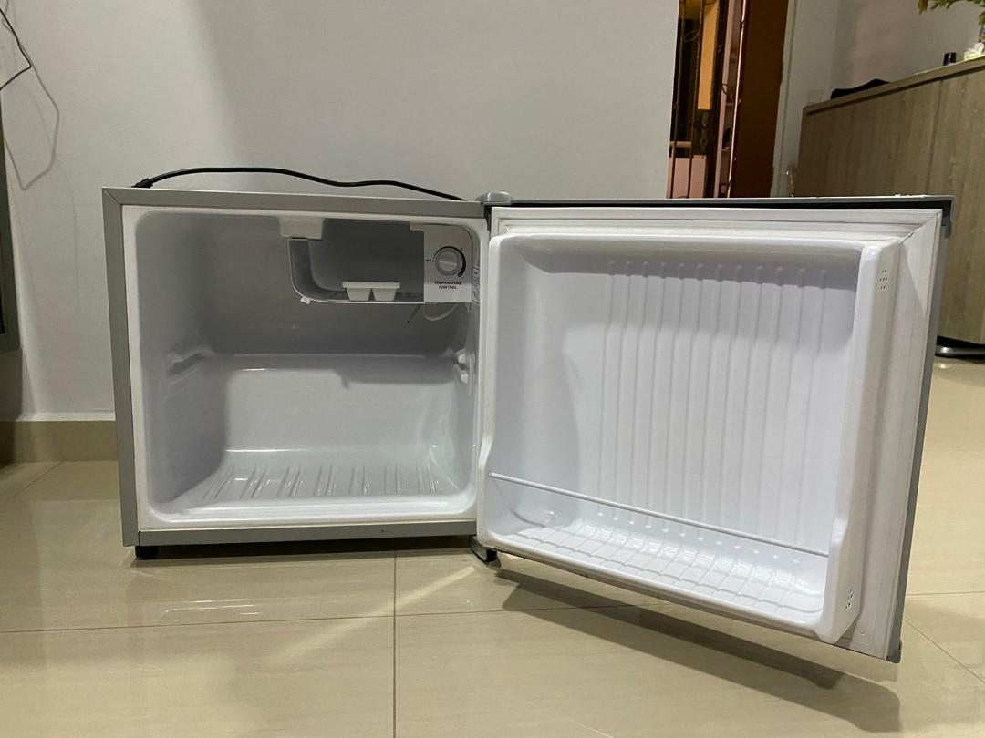 Panasonic Bar Fridge with Freezer (NTU Students), TV & Home Appliances ...