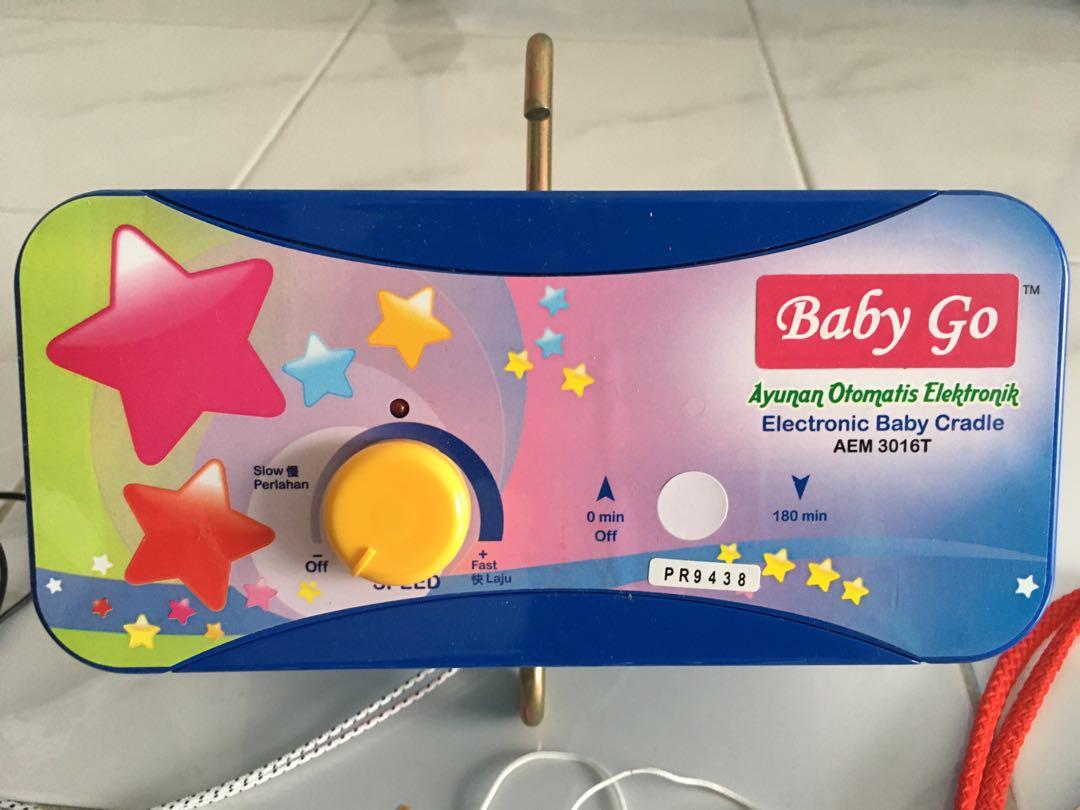 Spring Cot Buaian Baby with Motor, Babies & Kids, Baby Nursery & Kids ...