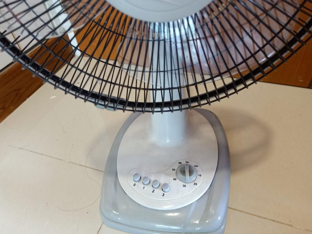 "12 full functional Soundtech table fan, Furniture & Home Living ...