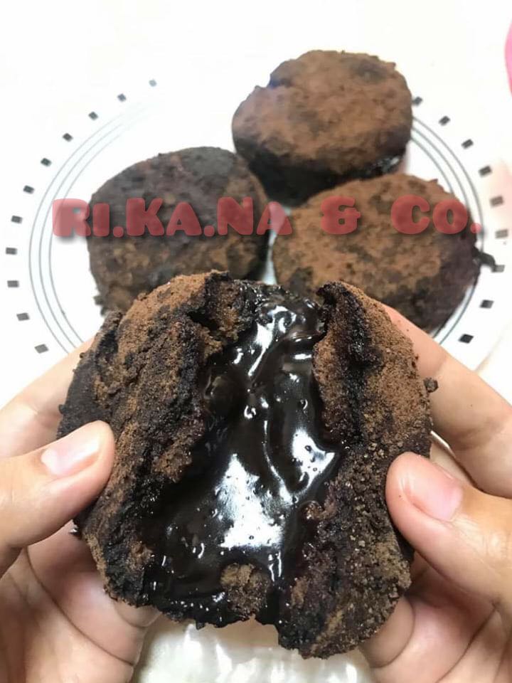 CHOCOLANAY DONUT! ️, Food & Drinks, Local Eats on Carousell