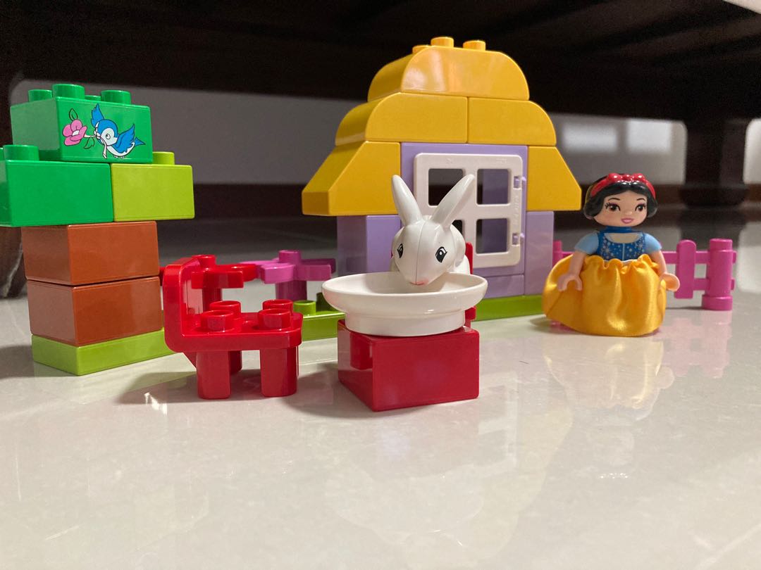 Duplo Snow White, Hobbies & Toys, Toys & Games on Carousell