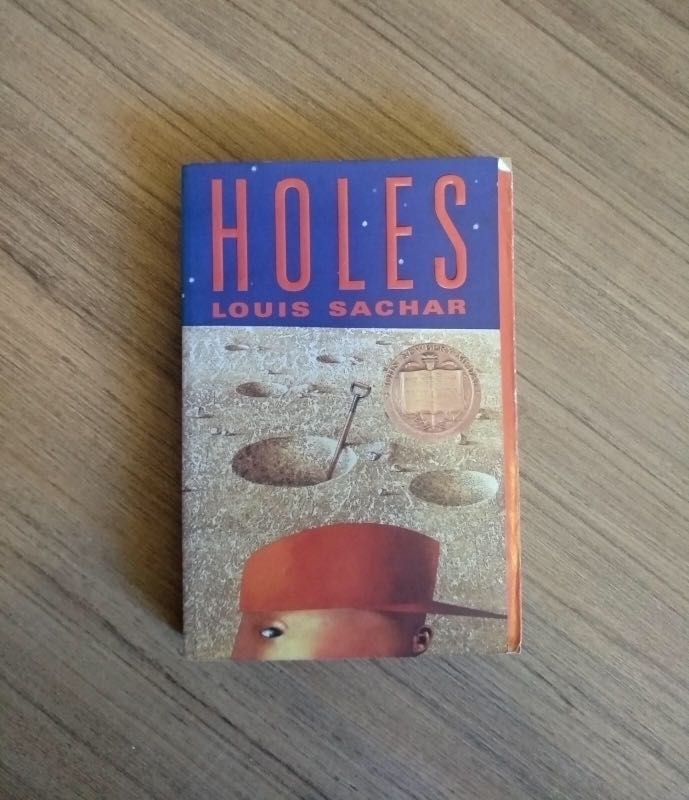 Holes by Louis Sachar, Books & Stationery, Fiction on Carousell