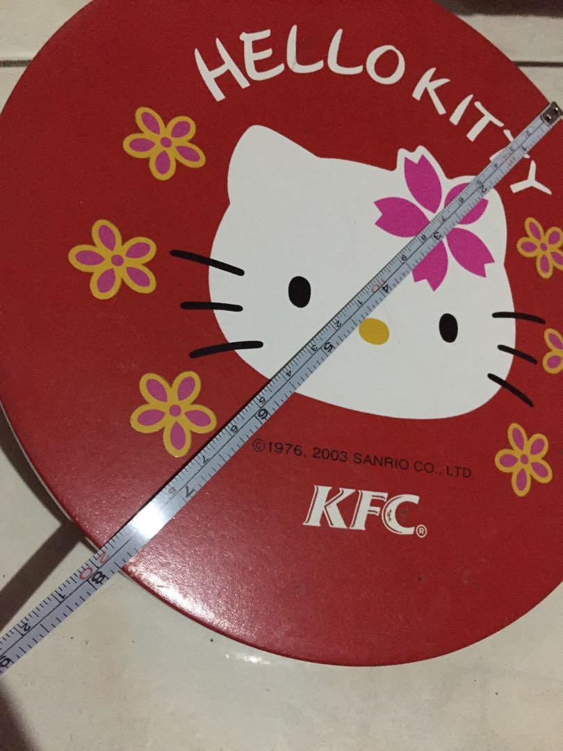 Limited Edition Hello Kitty KFC mini table, Babies & Kids, Baby Nursery ...