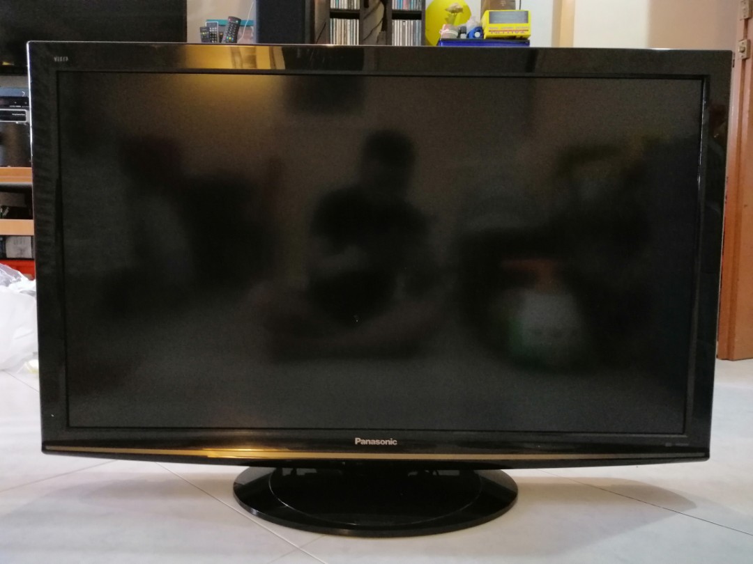 Panasonic 42" LCD TV, TV & Home Appliances, TV & Entertainment, TV on ...