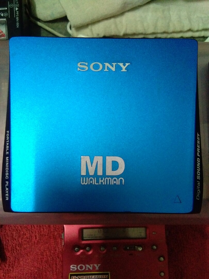 Super RARE Sony MiniDisc Walkman player MZ-E75, Audio, Portable Music ...