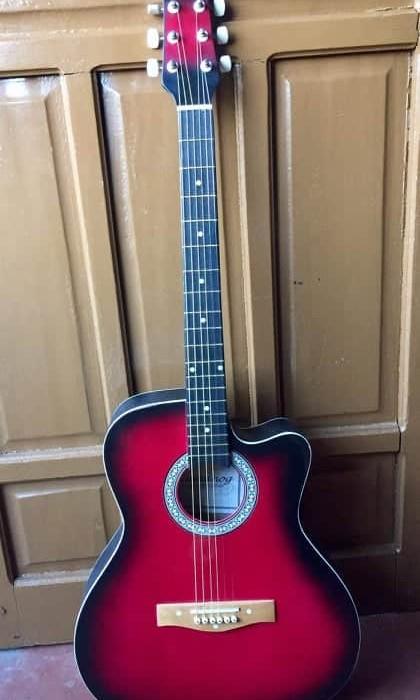 Brand new Lumanog Acoustic Guitar, Hobbies & Toys, Music & Media, CDs ...