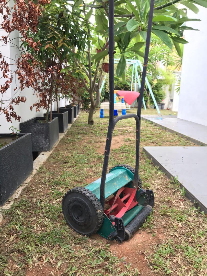 Manual Grass Lawn Mower Cutter Trimmer, Furniture & Home Living ...