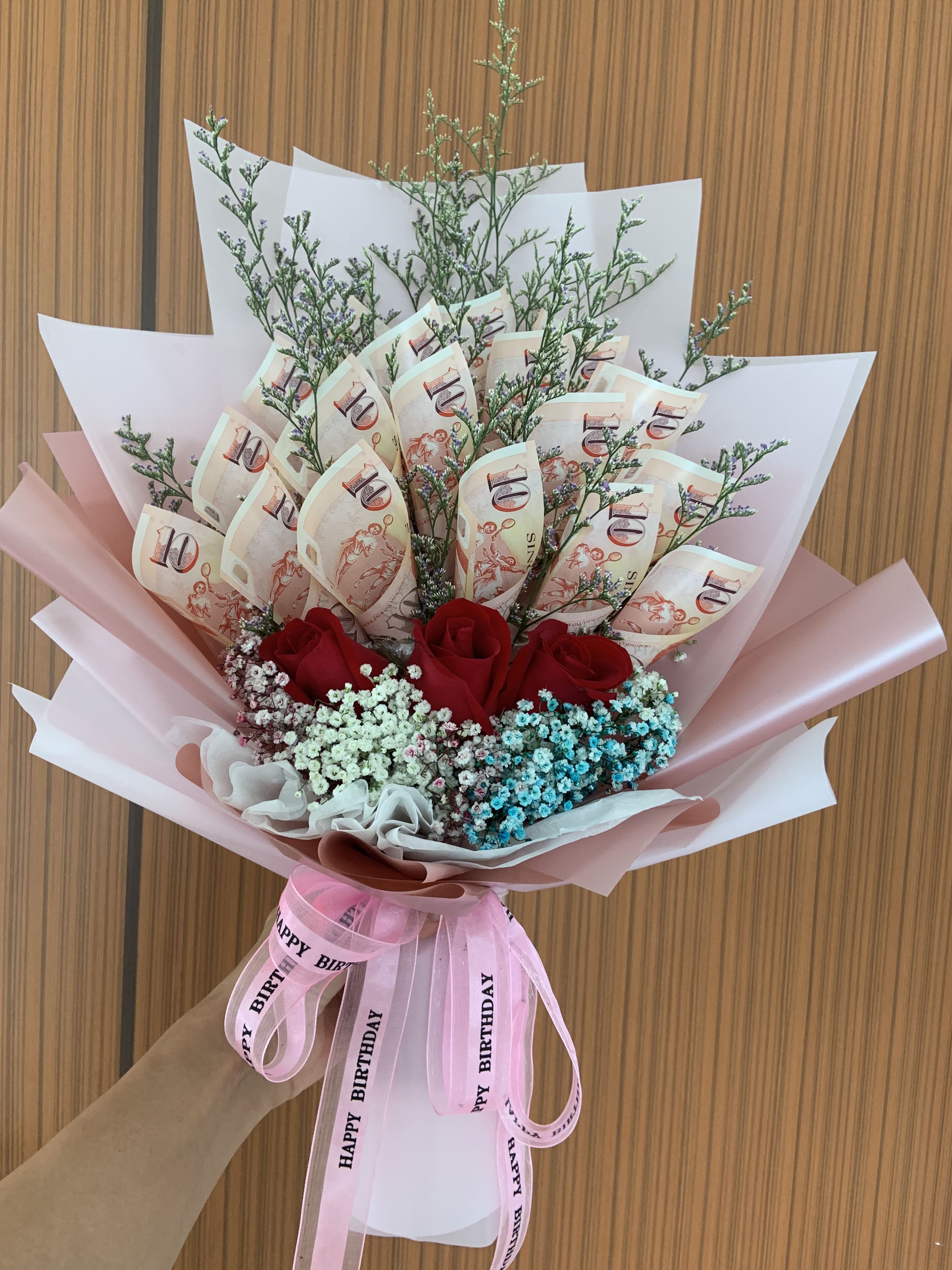 Money & rose bouquet, Hobbies & Toys, Stationery & Craft, Flowers ...