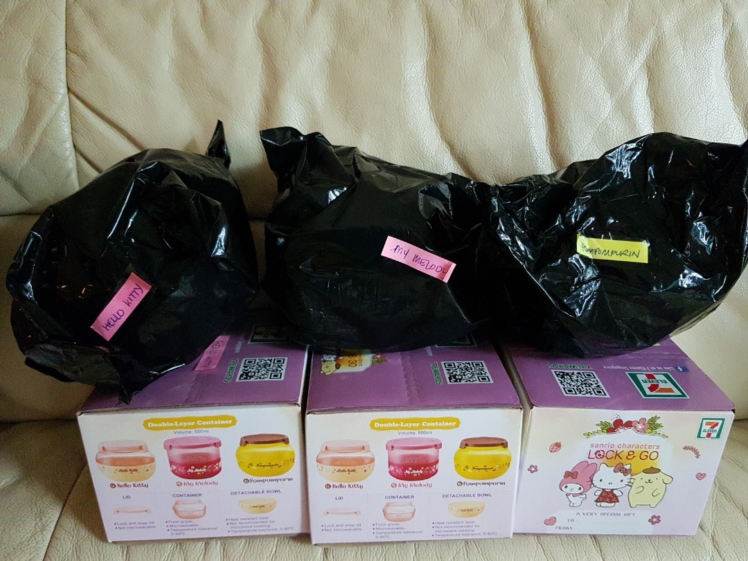 Sanrio Lock & Go double layer tupperware container set, Home Appliances ...