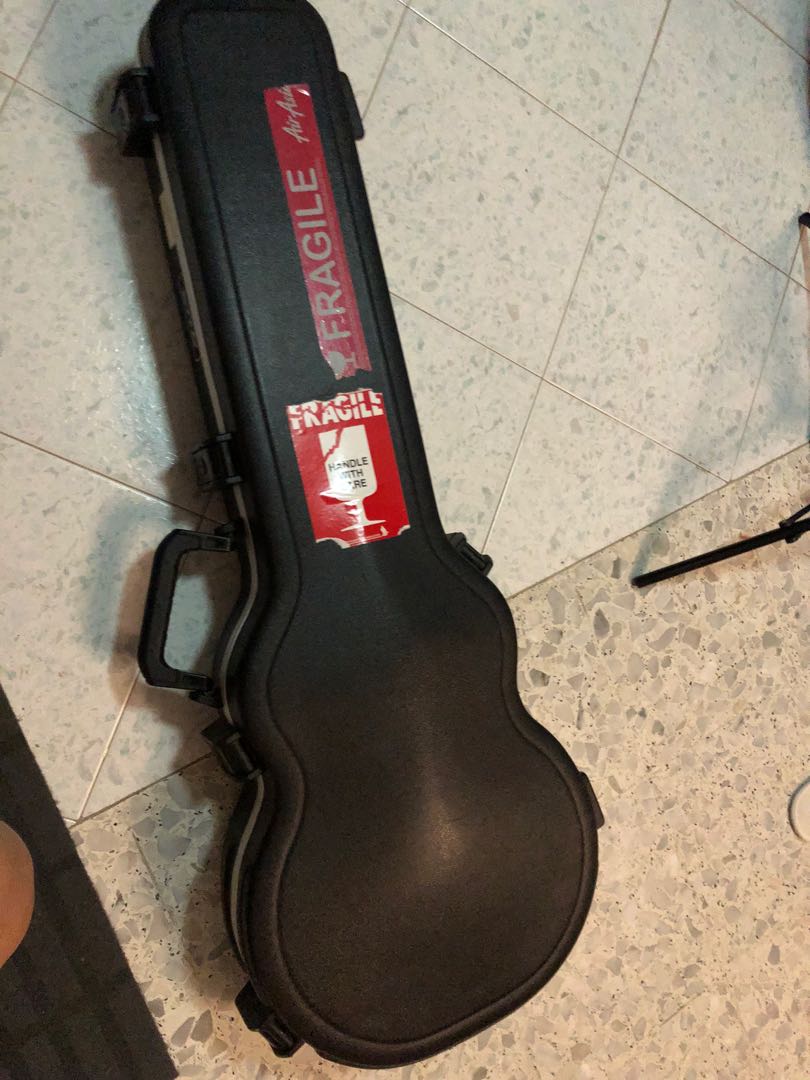 SKB Les Paul Hardcase, Hobbies & Toys, Music & Media, Music Accessories on Carousell