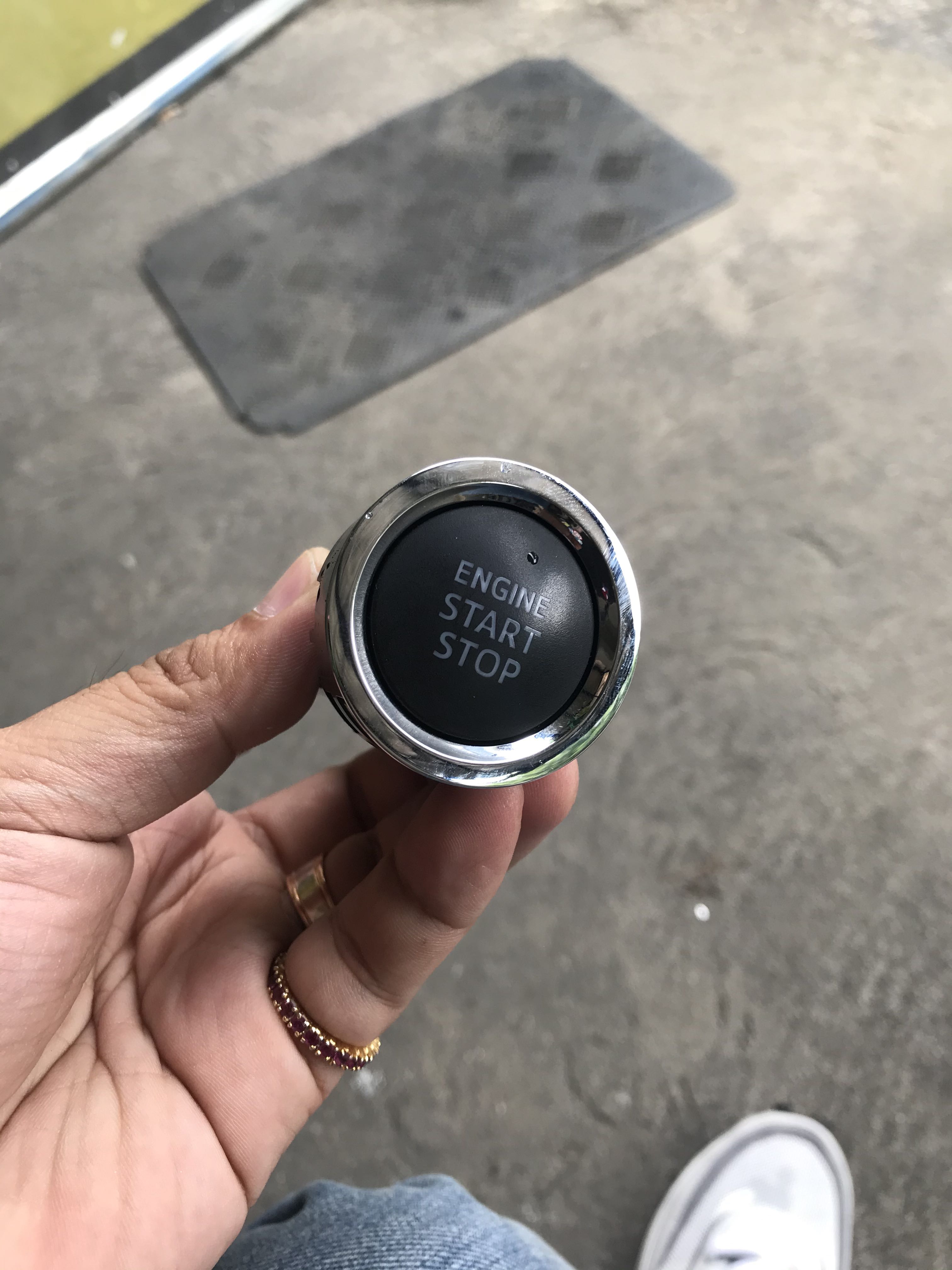 Toyota push button for fortuner, Car Parts & Accessories, Other ...