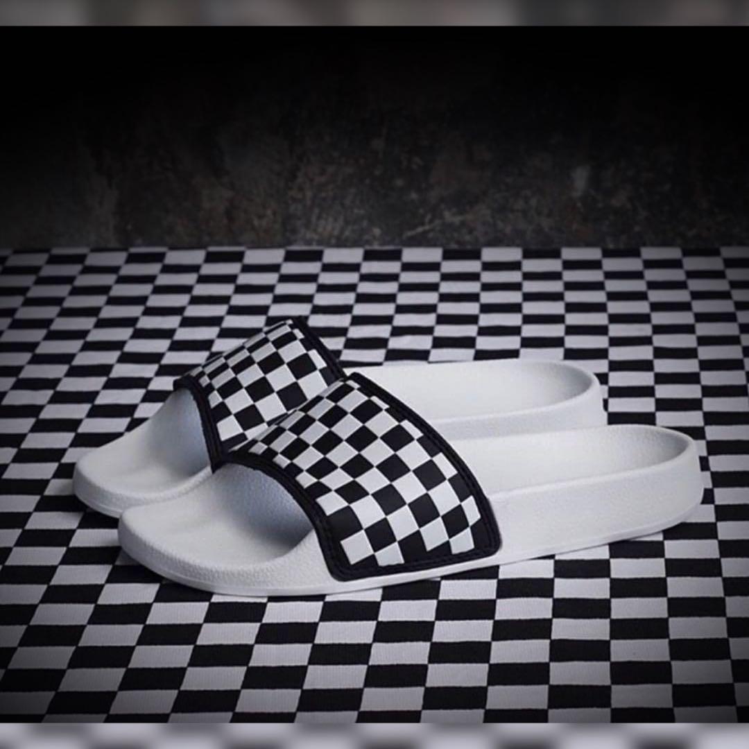 Vans Checkered White Slide-on, Women's Fashion, Footwear, Flipflops and ...
