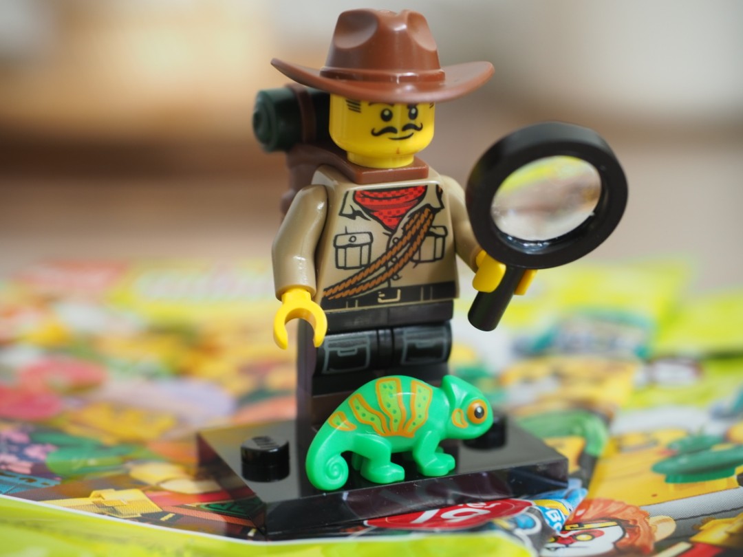 全新已開袋確認 lego 71025 minifigures series 19 no.7 探險家，有底板 蛋紙, 興趣及遊戲, 玩具 ...