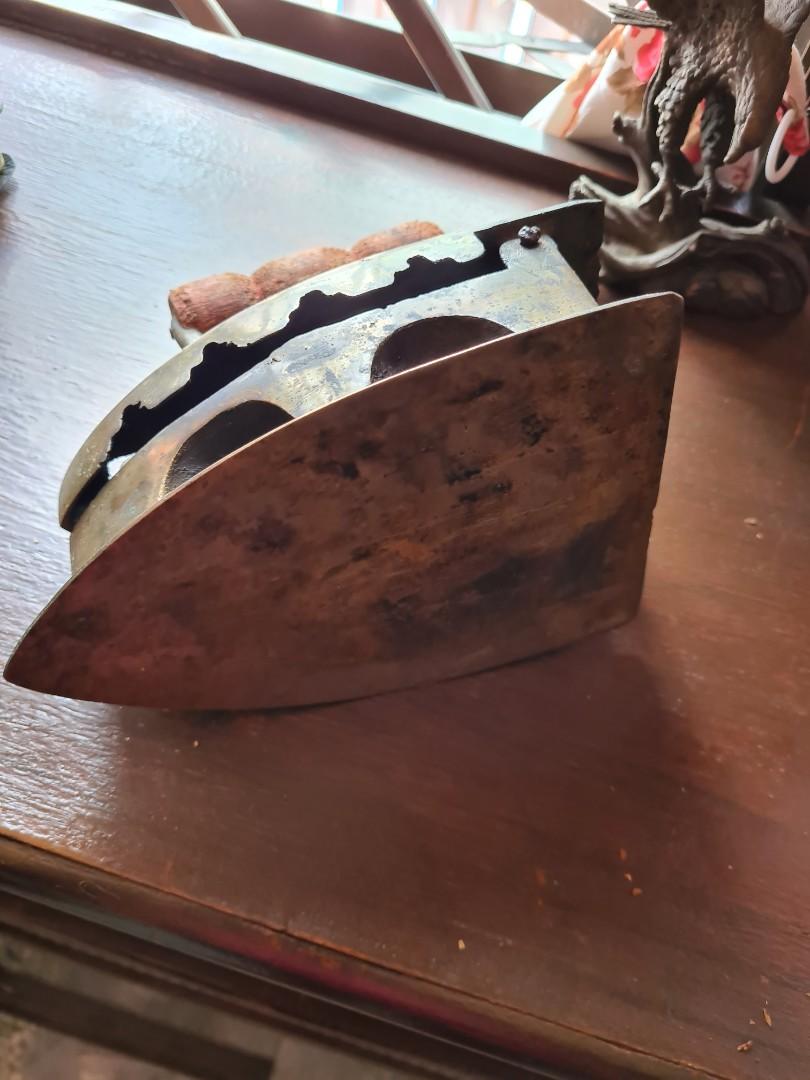 Antique iron box, Hobbies & Toys, Memorabilia & Collectibles, Vintage ...