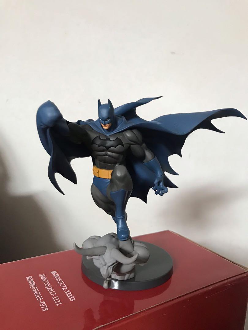 Batman Vinyl Figure, Hobbies & Toys, Toys & Games on Carousell