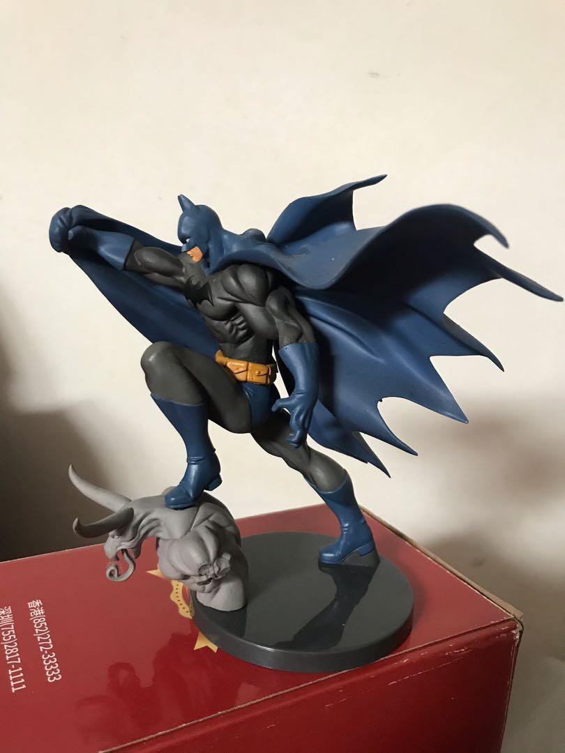 Batman Vinyl Figure, Hobbies & Toys, Toys & Games on Carousell