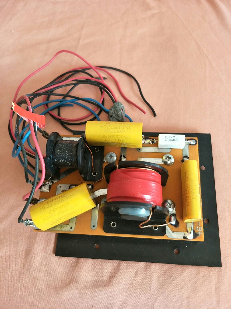 Castle Severn 2 crossover, Audio, Other Audio Equipment on Carousell