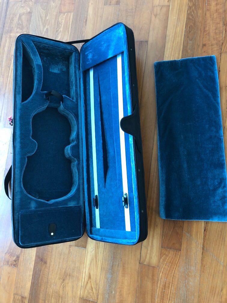 Eurostring Model 100 3/4 size Violin, Hobbies & Toys, Music & Media ...