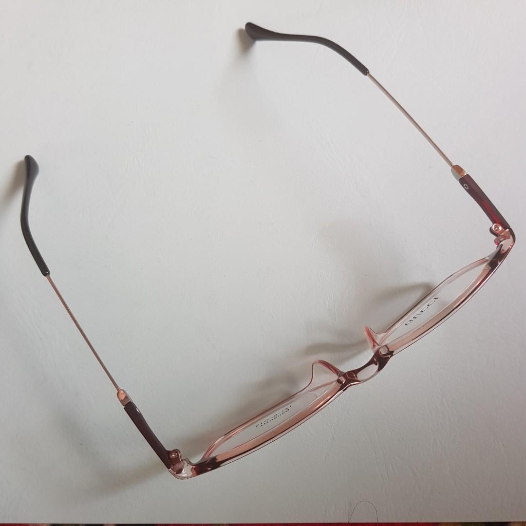 Frame Gradasi, Fesyen Wanita, Aksesoris di Carousell