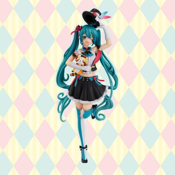 Hatsune Miku x Rascal the Raccoon, Hobbies & Toys, Toys & Games on ...