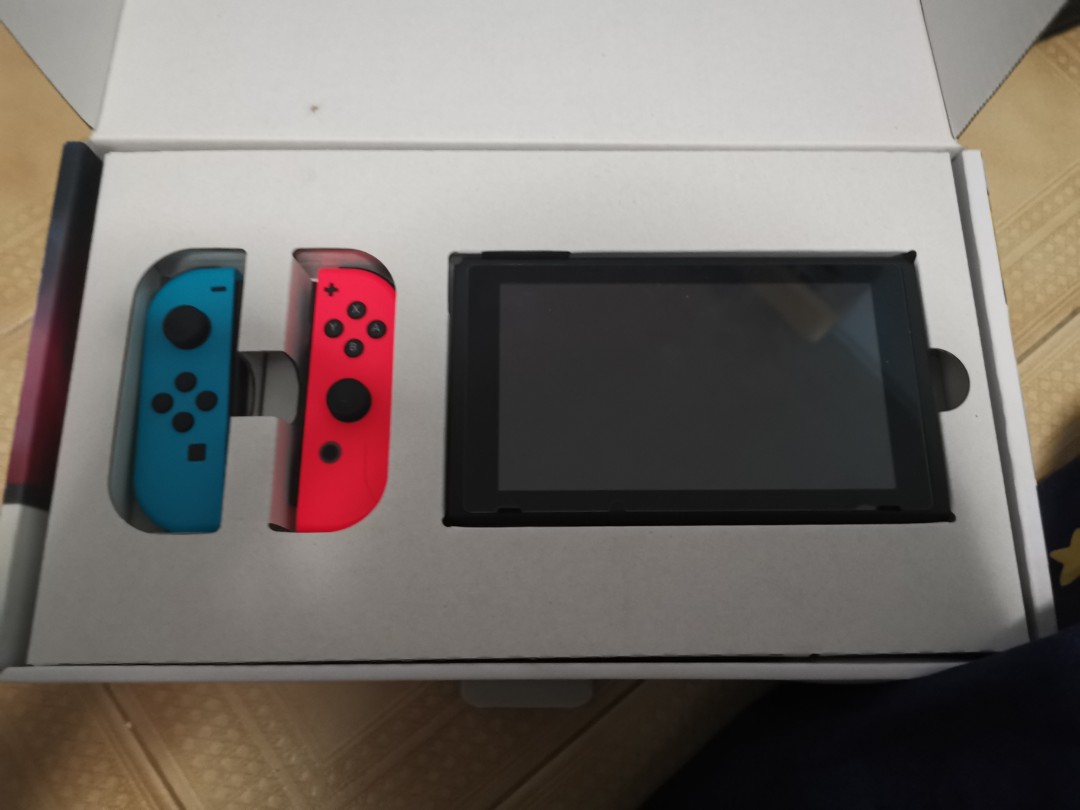 1st Gen Nintendo Switch, Toys & Games, Video Gaming, Consoles on Carousell