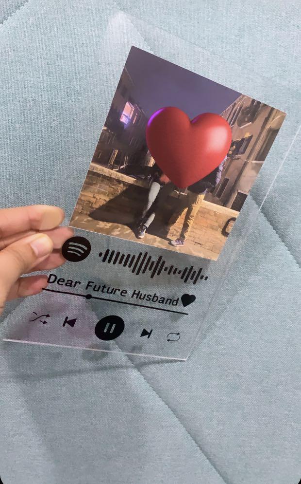 Personalised Anniversary Gifts with spotify code, Hobbies & Toys ...