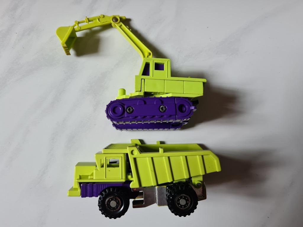 Transformers G1 Constructicons, Hobbies & Toys, Toys & Games on Carousell