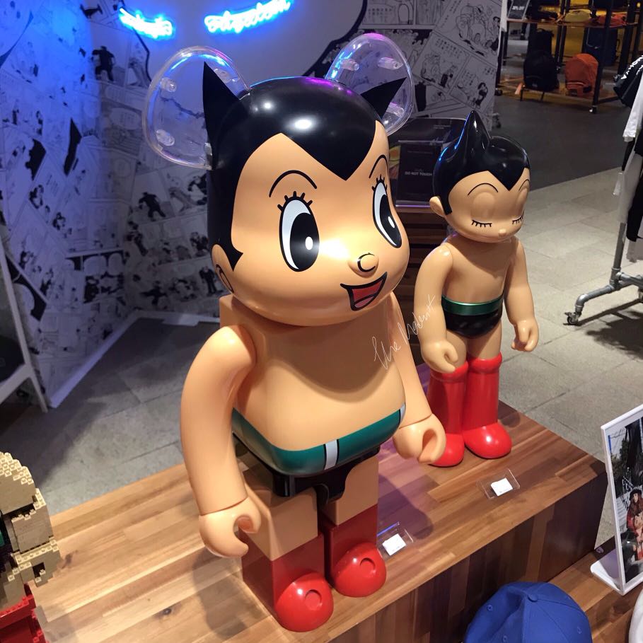 Authentic Bearbrick Astro Boy 1000%, Luxury, Bags & Wallets, Handbags ...