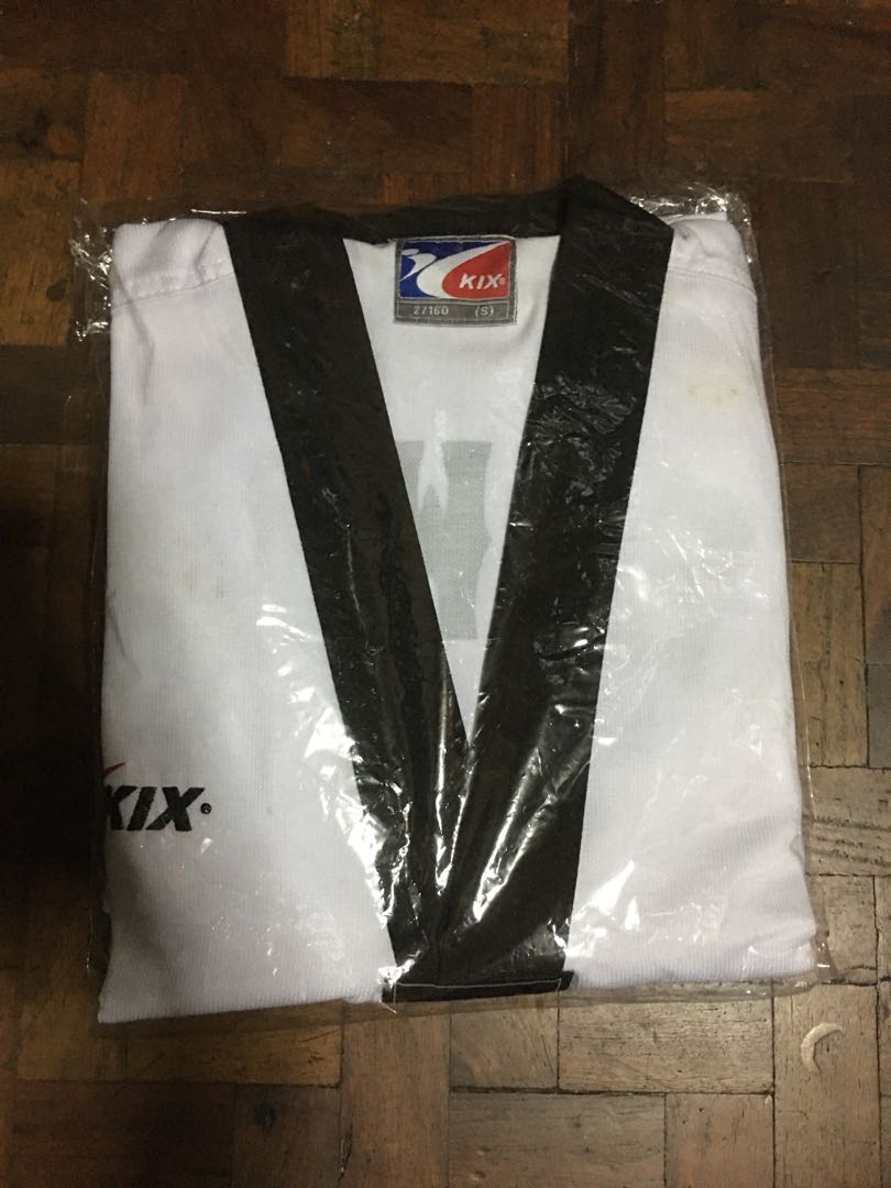 KIX Taekwondo dobok/uniform black collar, Men's Fashion, Activewear on ...
