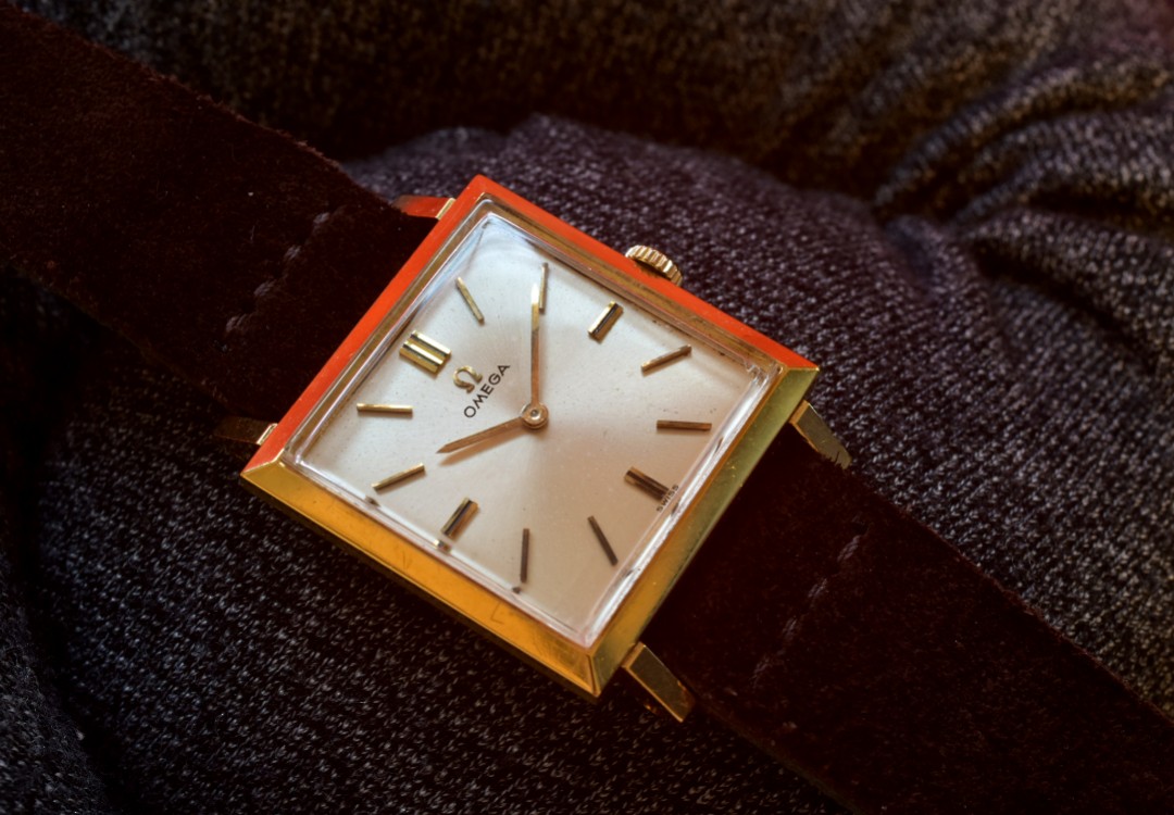 Omega 1961 Square 18K Yellow Gold Tank Watch, Luxury, Watches on Carousell