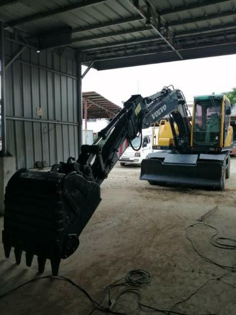 Volvo Prime EW145B Wheel backhoe, Commercial & Industrial, Construction ...