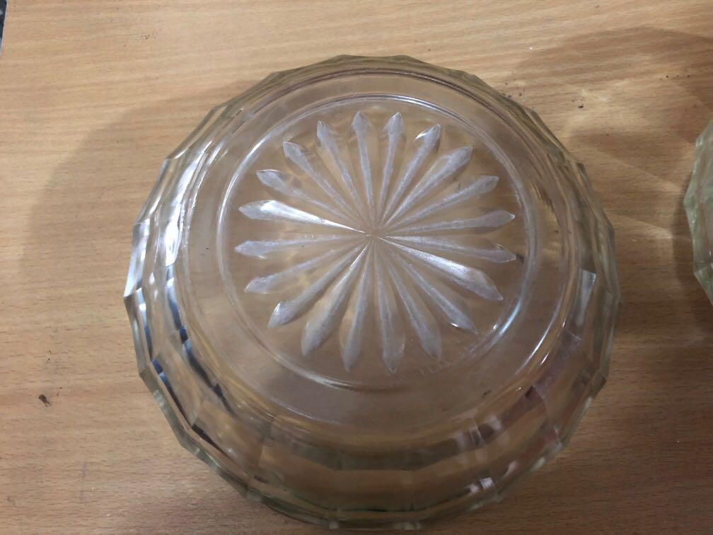 2 Buah Mangkok Pyrex, Kitchen & Appliances di Carousell