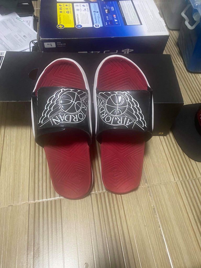 Jordan slippers, Men's Fashion, Footwear, Slippers & Slides on Carousell