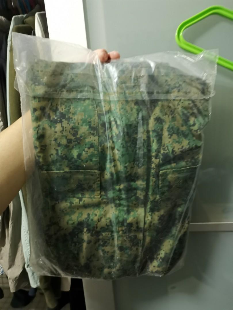 SAF uniform No. 4 shirt. Brand New, Men's Fashion, Tops & Sets, Shirts ...