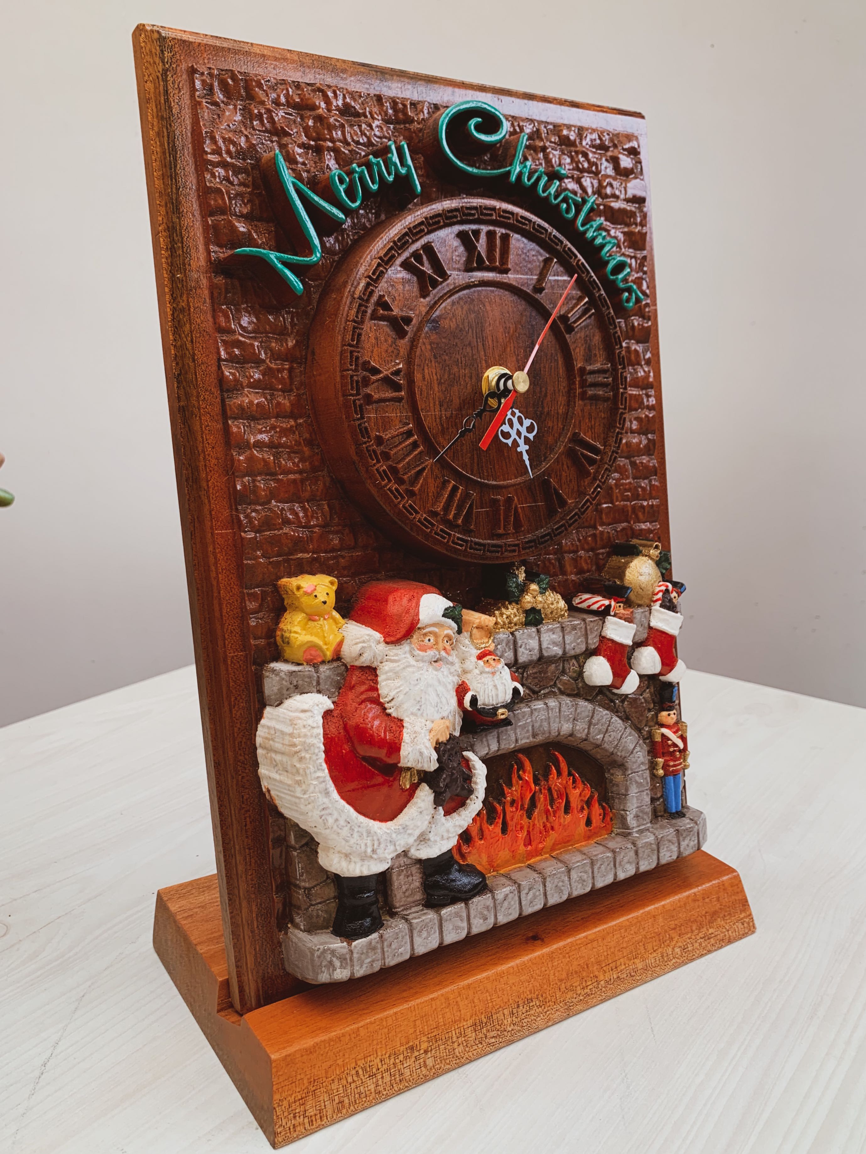 Santa claus clock, Hobbies & Toys, Stationary & Craft, Occasions ...