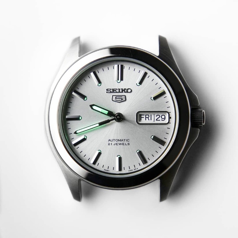 Seiko SNKK87, Men's Fashion, Watches & Accessories, Watches on Carousell