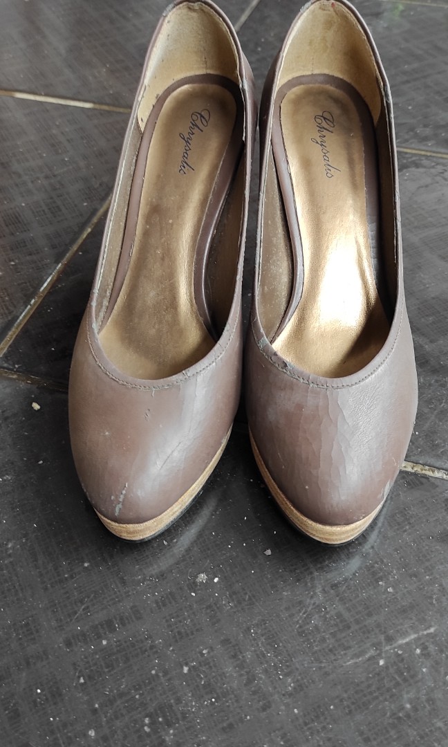 Sepatu High Heels coklat, Fesyen Wanita, Sepatu di Carousell