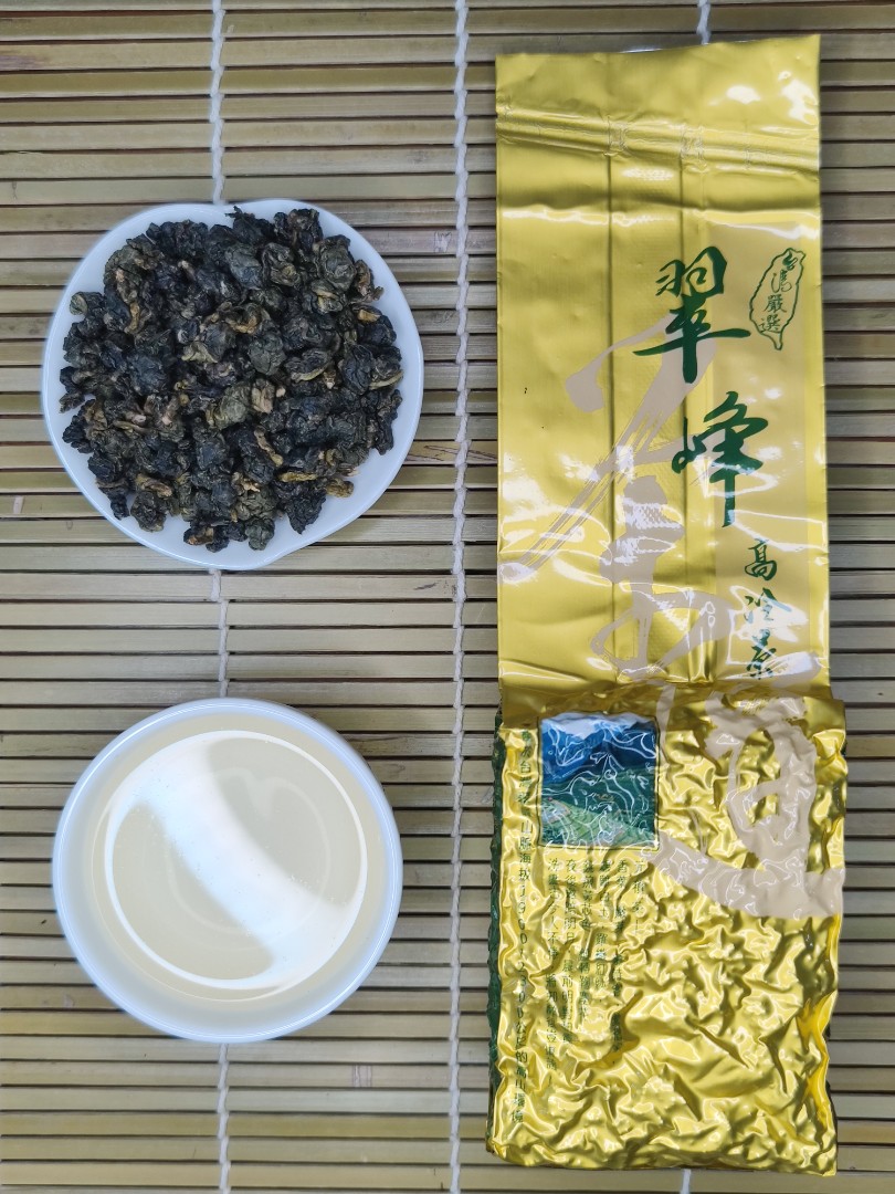 Taiwan High-mountain oolong tea 台灣高山烏龍茶 翠峰茶區, Furniture & Home Living ...