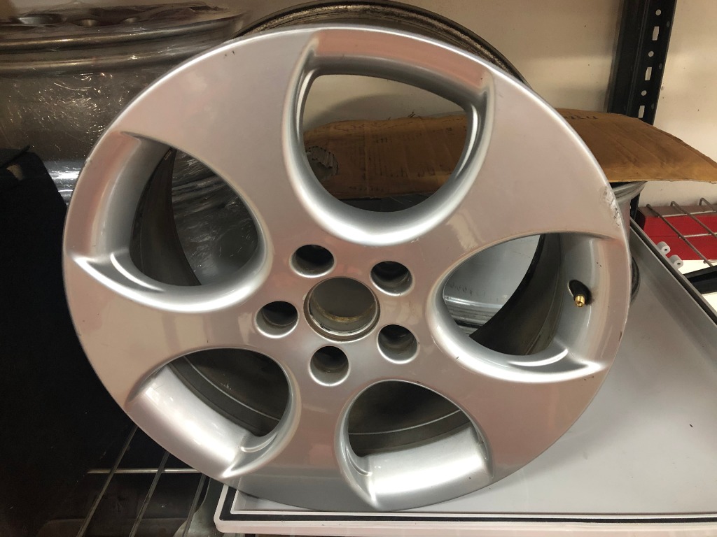 VW MK5 Golf GTI Detroit rims 17", Car Accessories, Tyres & Rims on ...