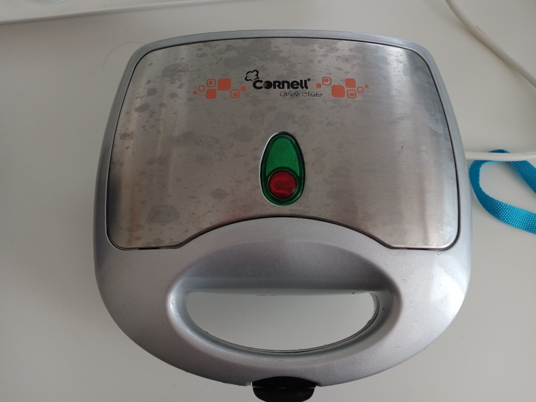 Cornell wafer maker, Home Appliances, Kitchenware on Carousell