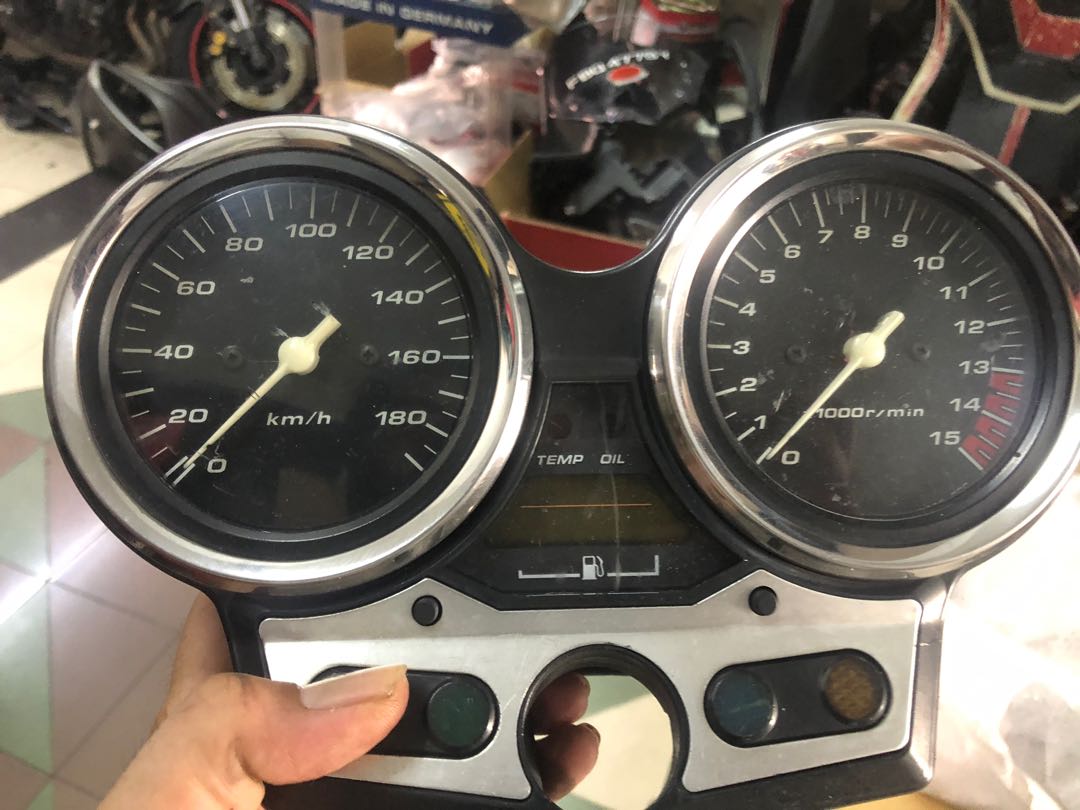 Honda cb400 vtec I meter, Motorcycles, Motorcycle Accessories on Carousell