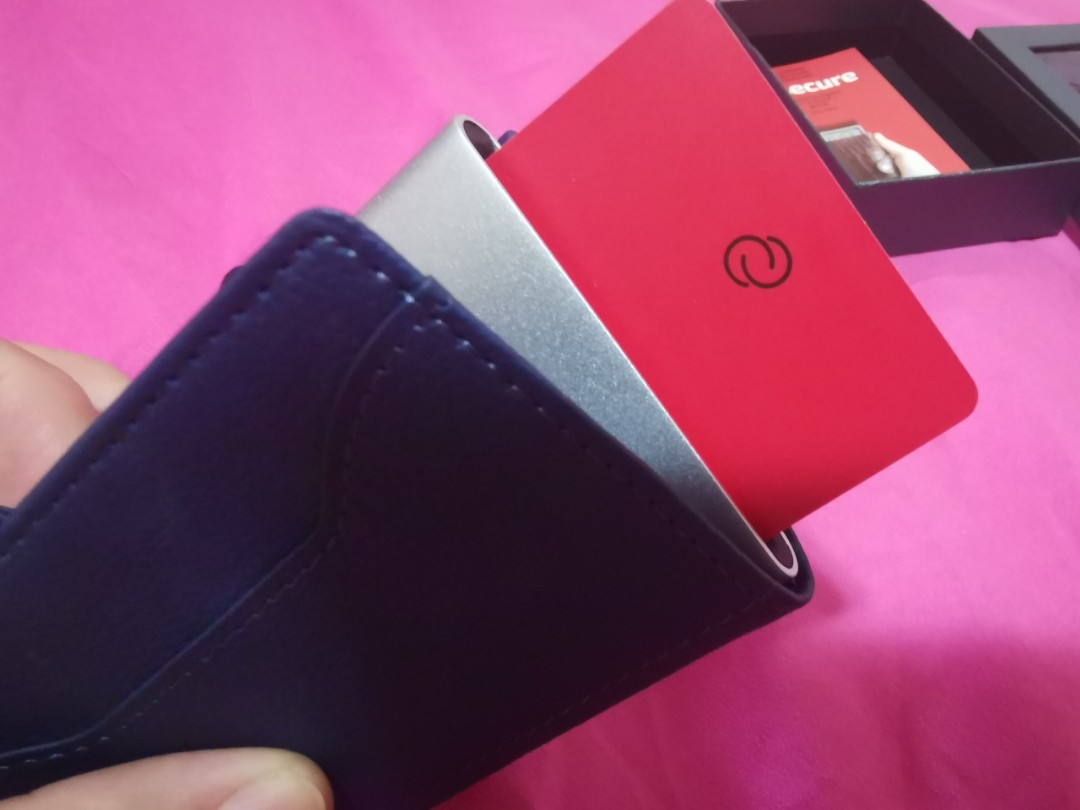 RFID scan protected aluminium wallet PU leather, Men's Fashion, Watches ...