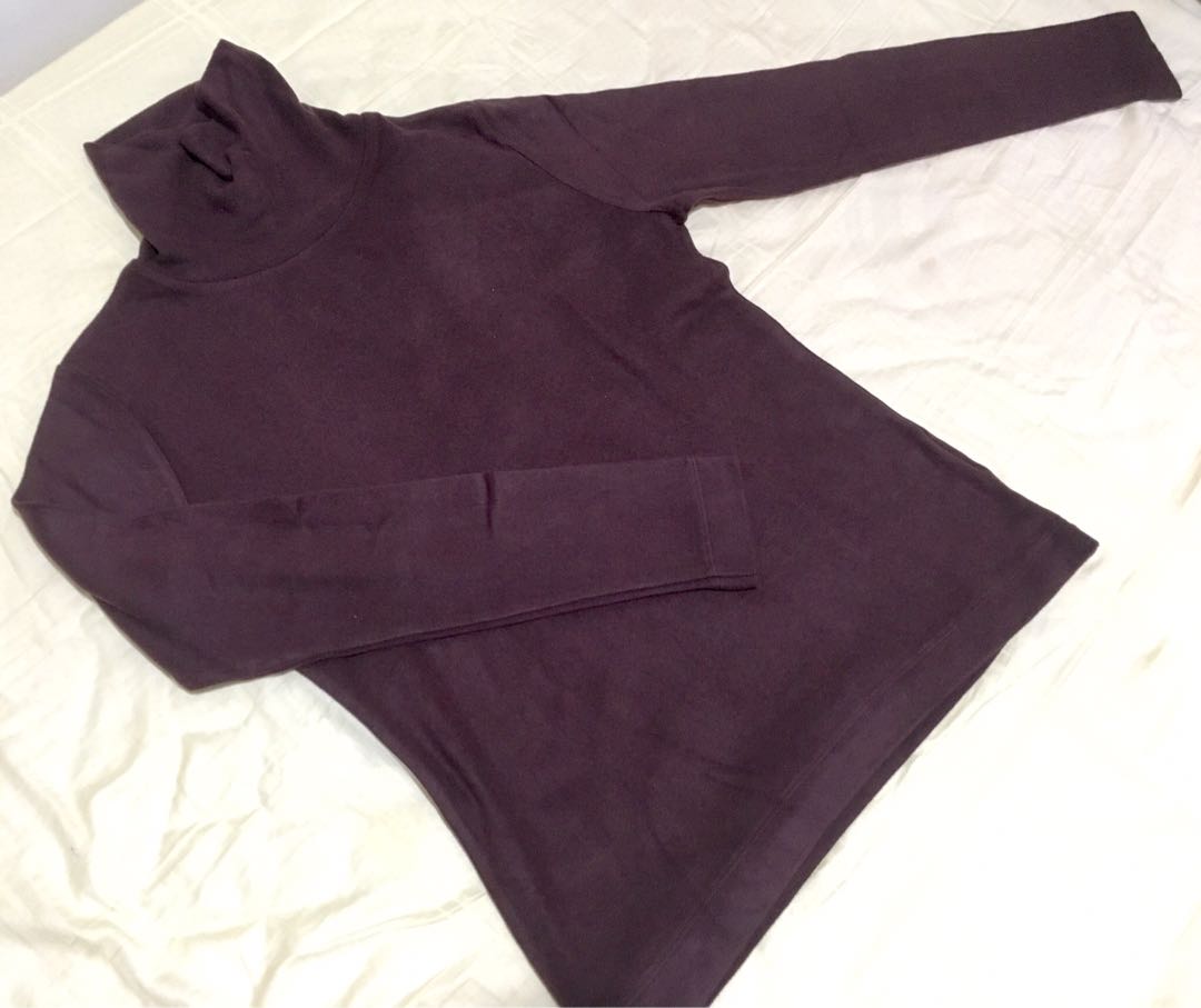 Uniqlo Heattech fleece turtle neck long sleeves, Women's Fashion, Tops ...