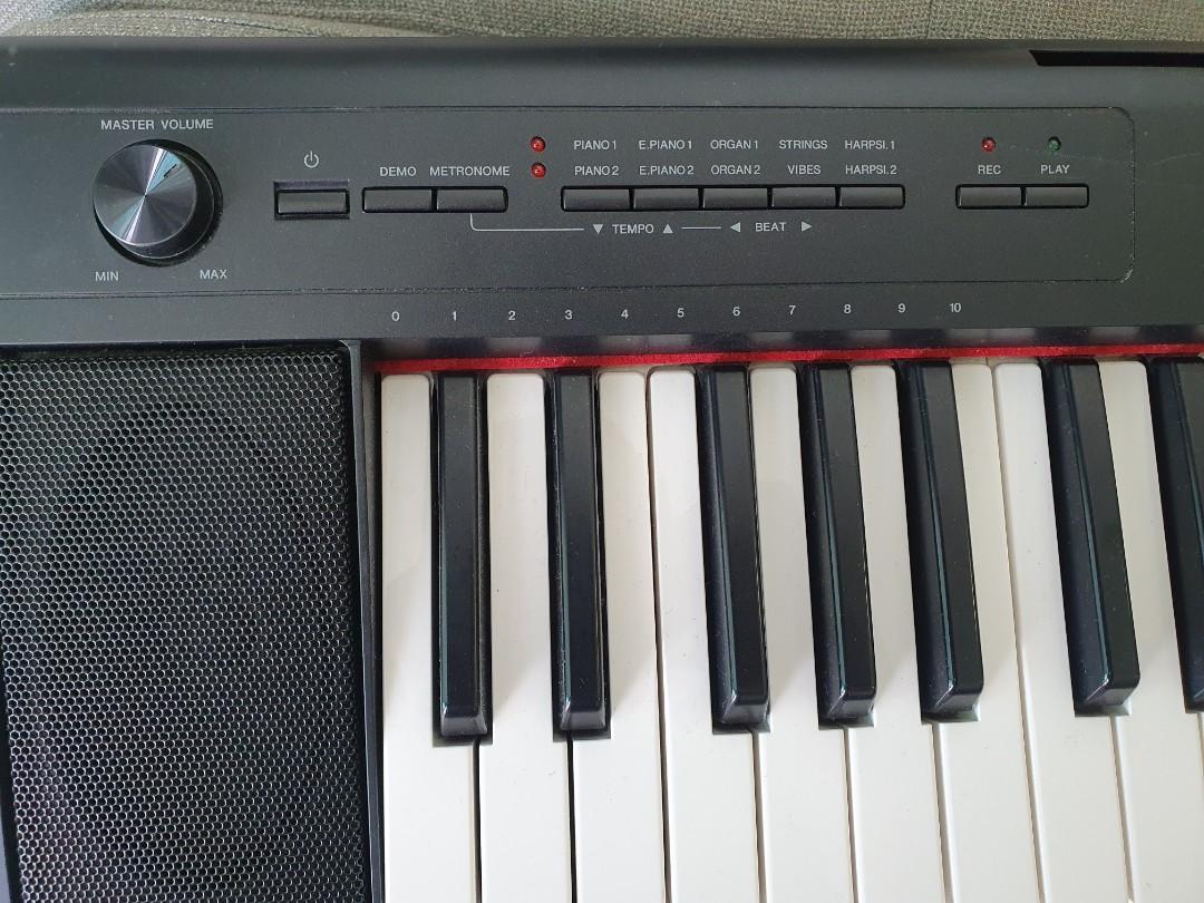 Yamaha Piaggero NP12 Keyboard, Music & Media, Music Instruments on ...