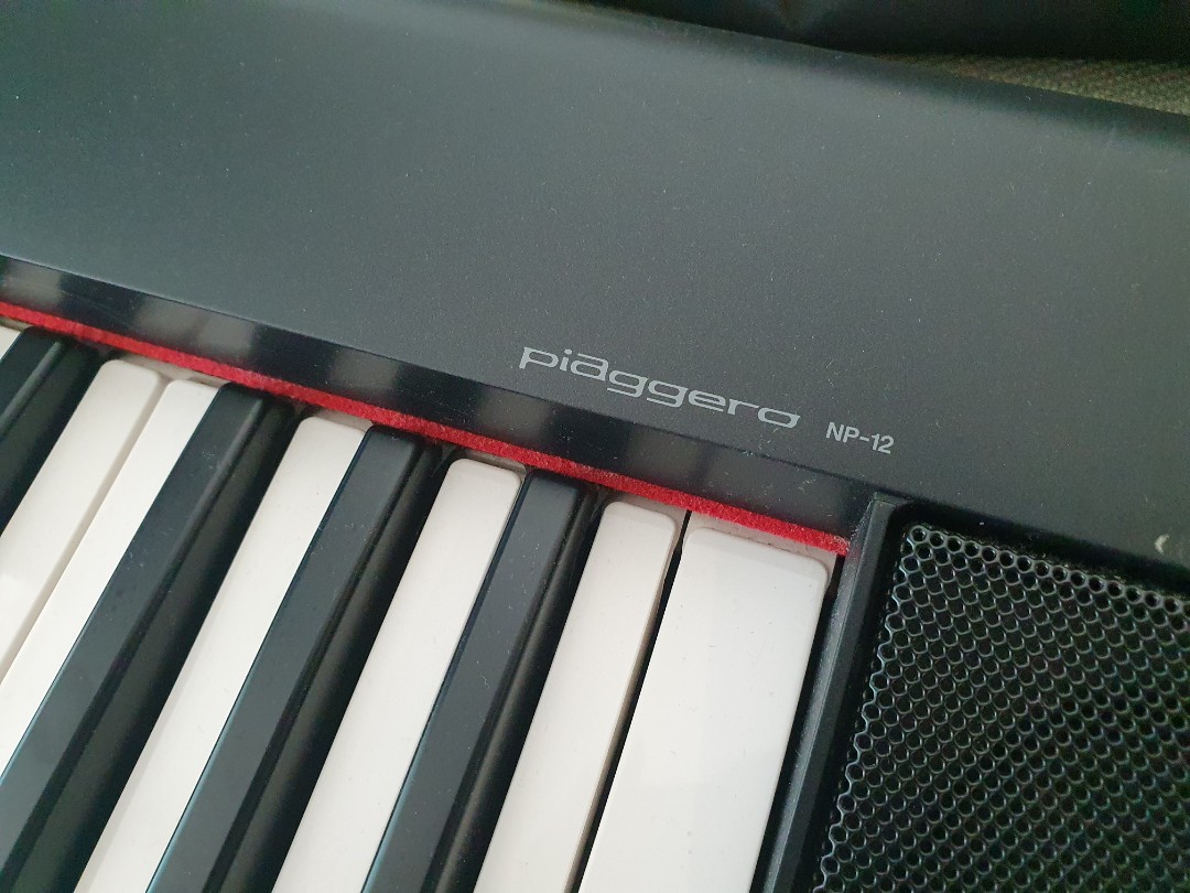 Yamaha Piaggero NP12 Keyboard, Music & Media, Music Instruments on ...