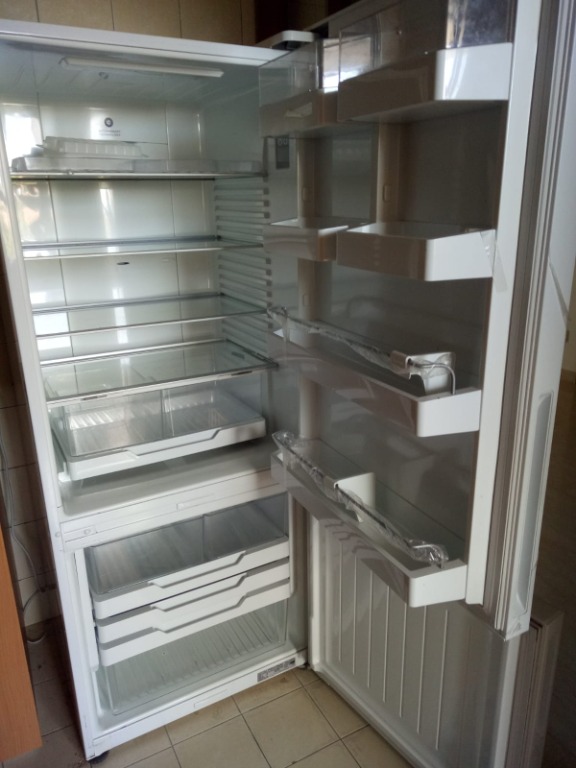 Active Smart Fridge -680mm Bottom Freezer 396L, TV & Home Appliances ...