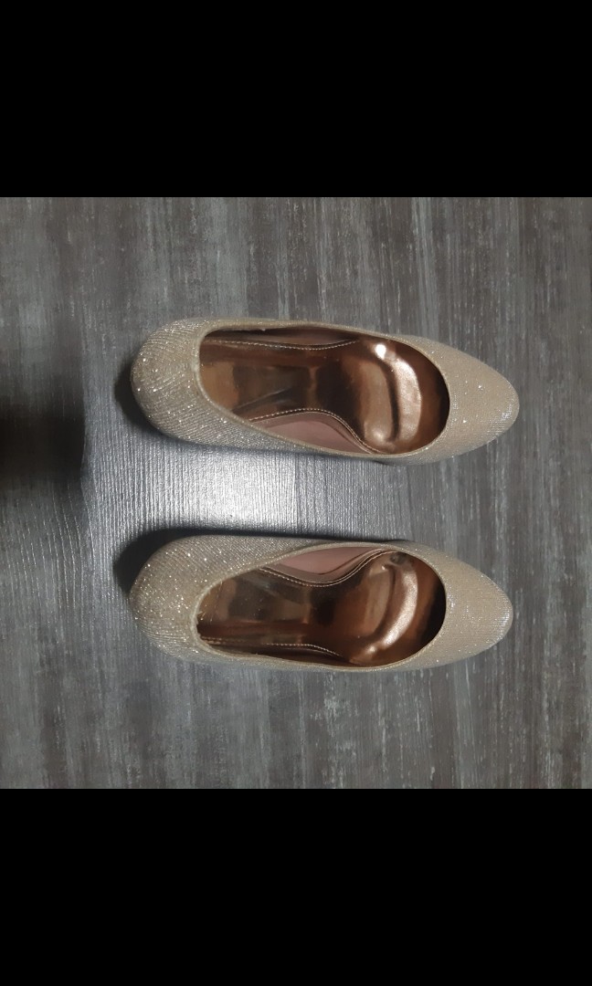 DMK shoe with heels, Women's Fashion, Footwear, Heels on Carousell